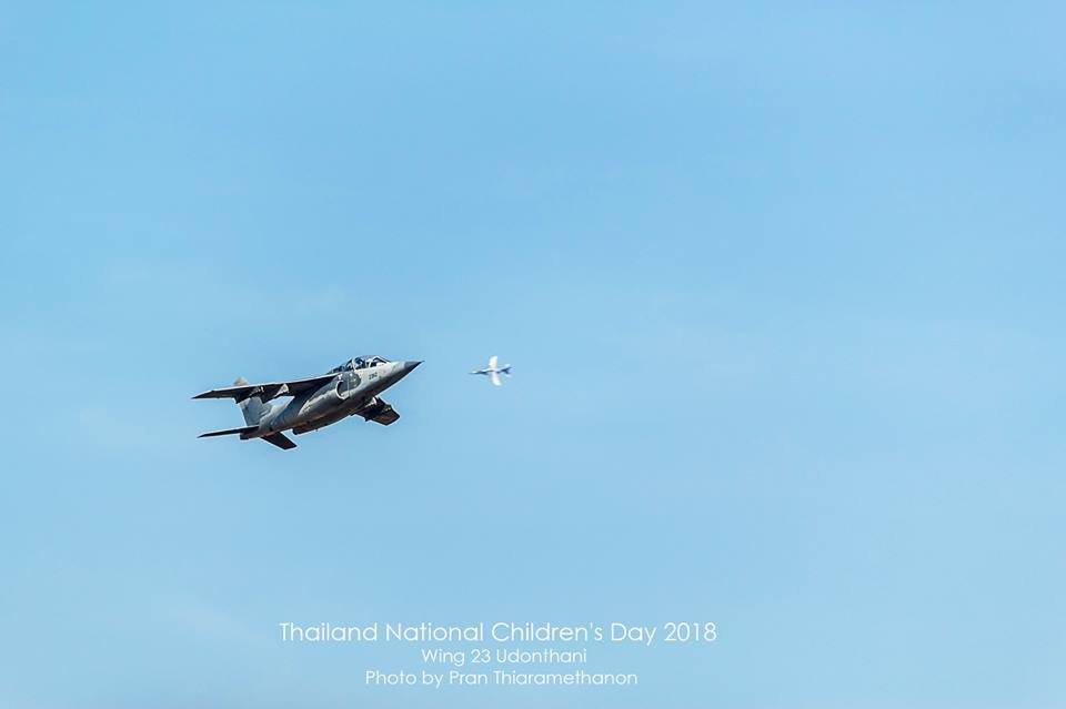 ฮ. แปลว่า เฮลิคอปเตอร์ (Helicopter and Rescue soldier against blue ky ...