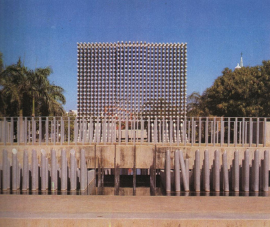 VICTOR VALERA Y SUS ESCULTURAS EN HIERRO.