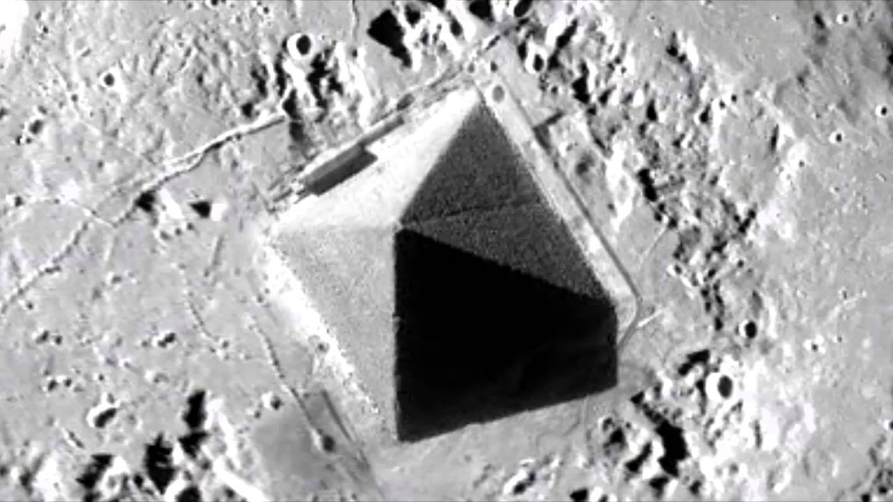 Mysterious things that happened on the Moon and were captured by the ...