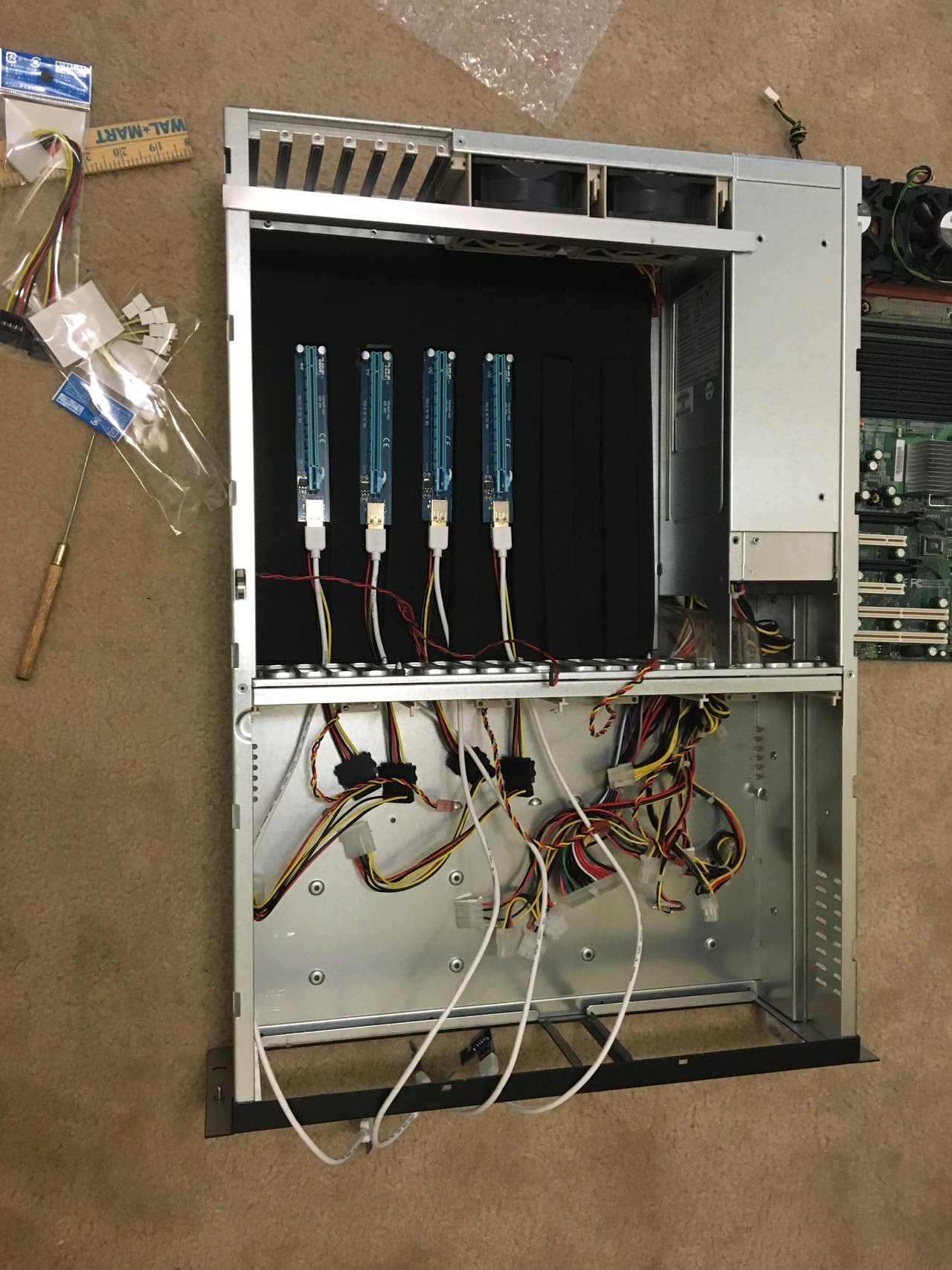 dentrodabiblia: diy server rack