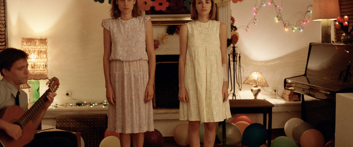 Dogtooth - Movie Review — Steemit