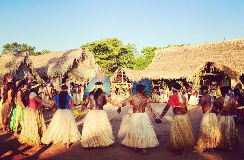 Introdução ao Povo Huni Kuin (Kaxinawá) - Conheça este povo com sab...