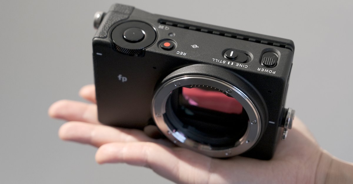 Sigma FP - The World's Smallest & Lightest Pocketable Full-frame Camera ...