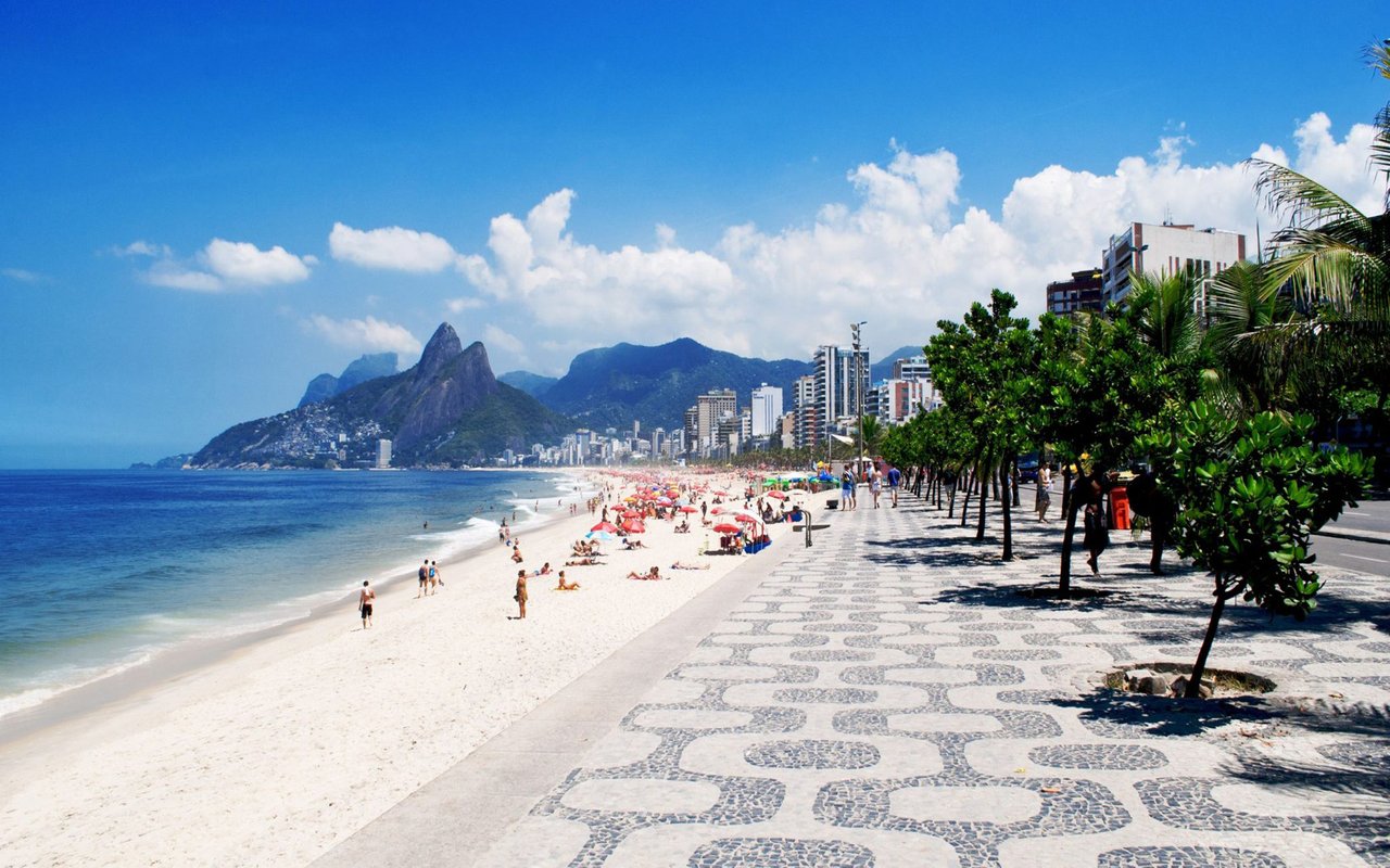 Discover the famous Ipanema Beach, one of the most beautiful beaches in Rio de Janeiro, Brazil ...