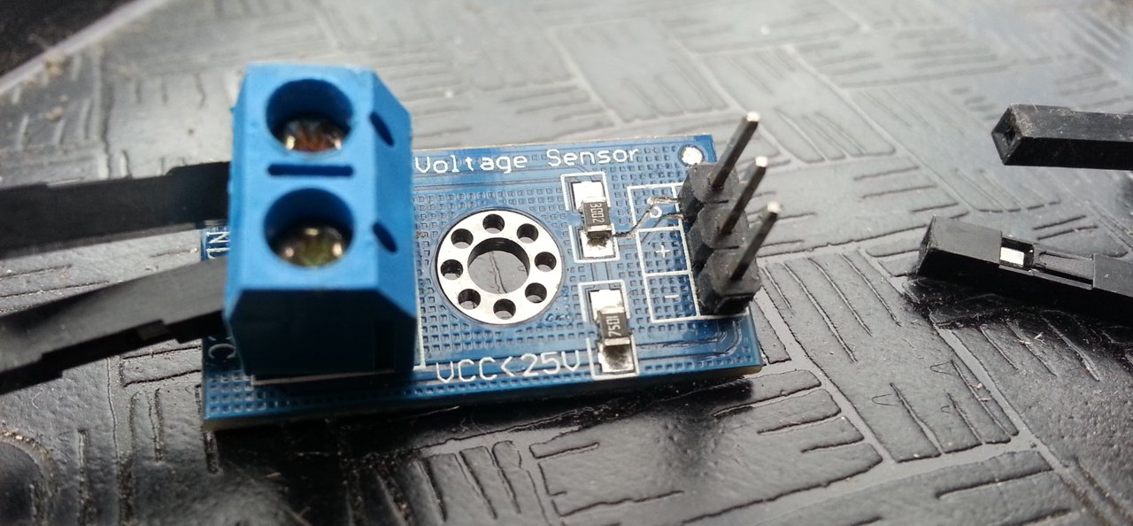 Off-Grid: Wireless Battery Voltage Sensing with ESP8266 Micro ...