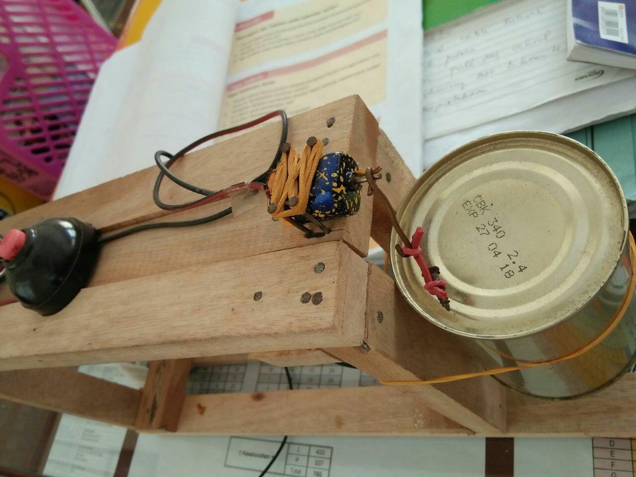 Science Experiments : How to Create a simple electric bell with my ...