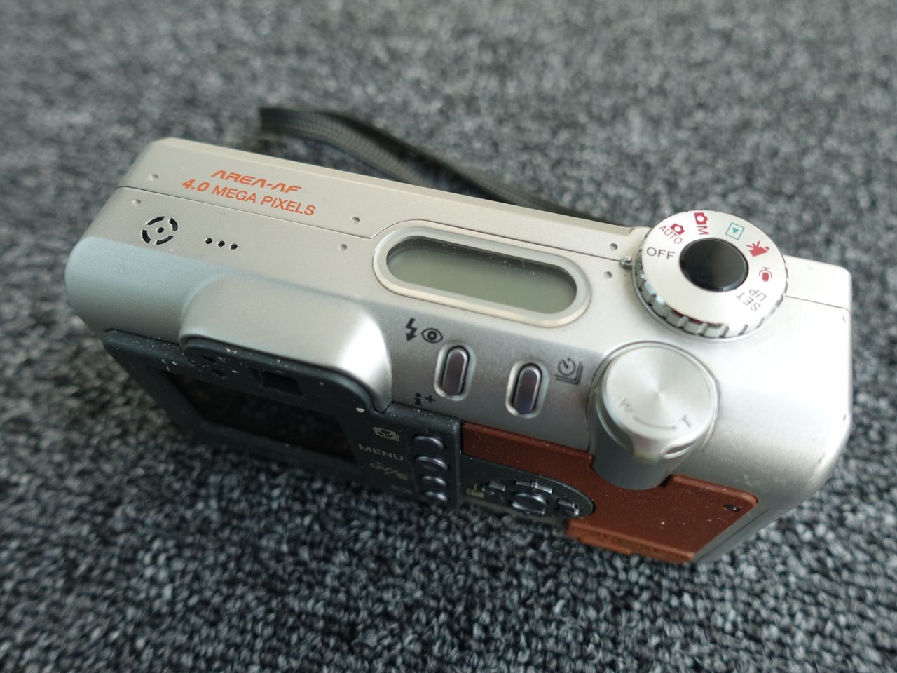 추억의 디지털 카메라 : 미놀타 F200 — Steemit