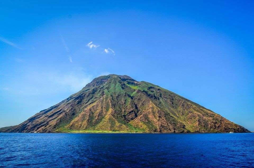 The 20 most beautiful volcanoes in the world — Steemit