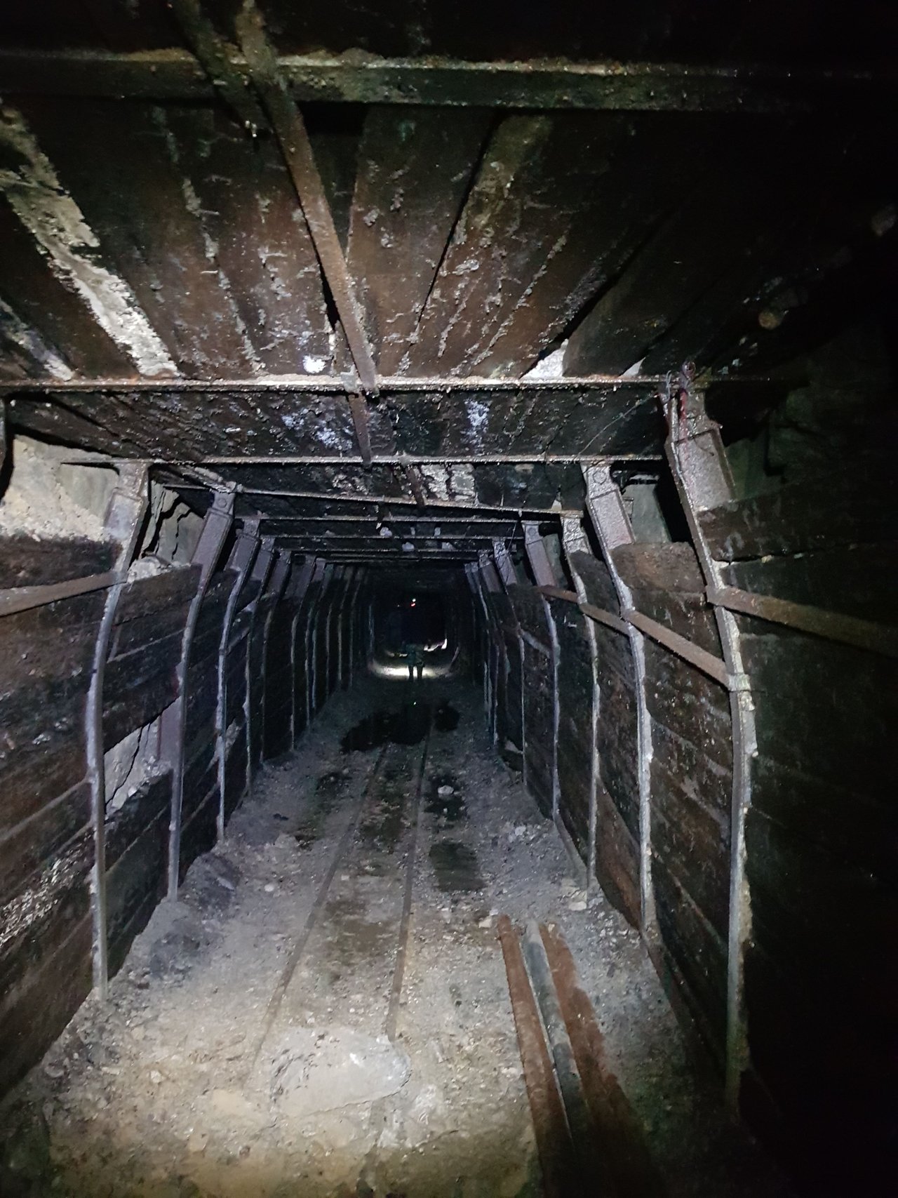 A trip into the dark damp depths of Watersaw Mine, Derbyshire. — Steemit