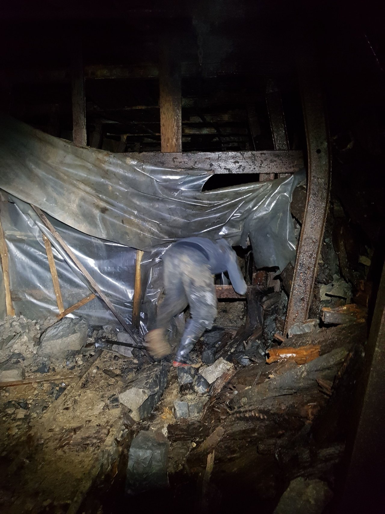 A trip into the dark damp depths of Watersaw Mine, Derbyshire. — Steemit