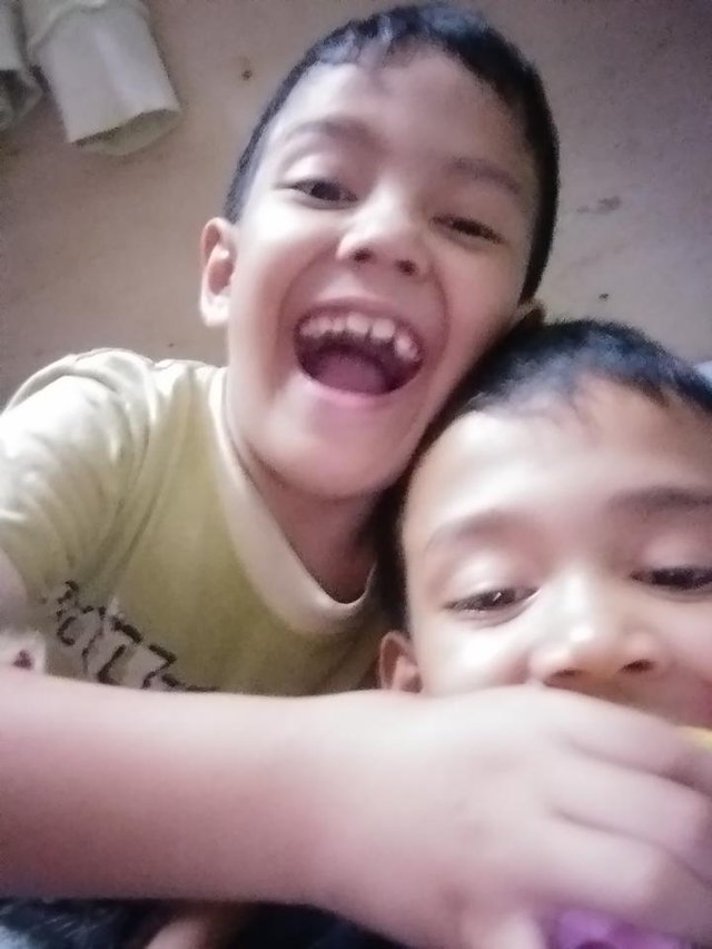 Ang isang Tula para sa "Munting Bata" — Steemit