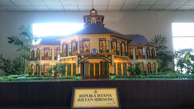 Commemorate the Serdang Sultanate through the Palace Replica ...