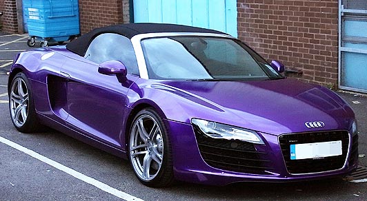 Audi R8 Spyder Purple