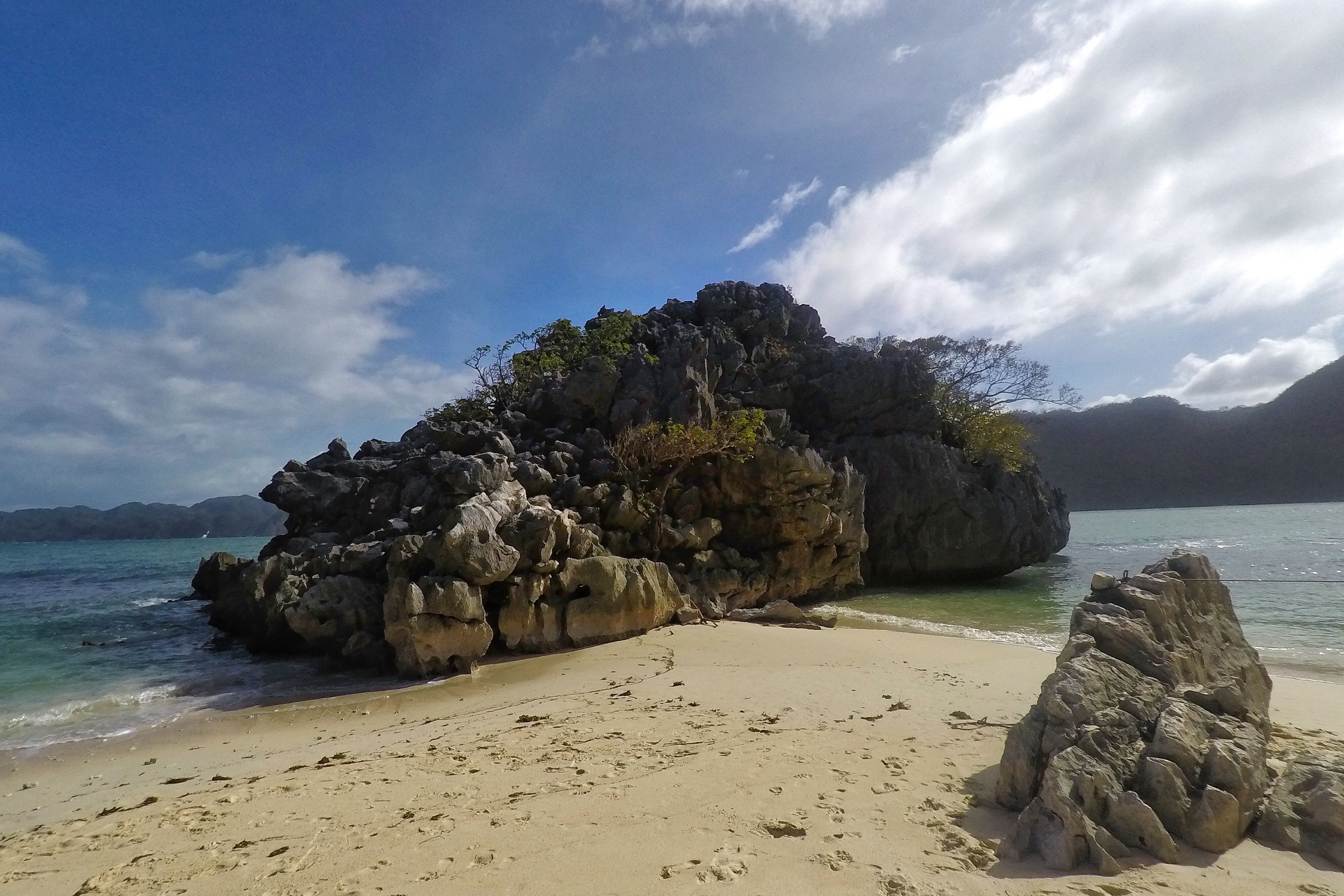 Chasing Wonders: The Stunning Caramoan Peninsula — Steemit
