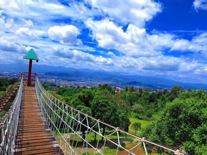The beauty of the Hanging Bridge in Indonesia is the Spot of the Future ...