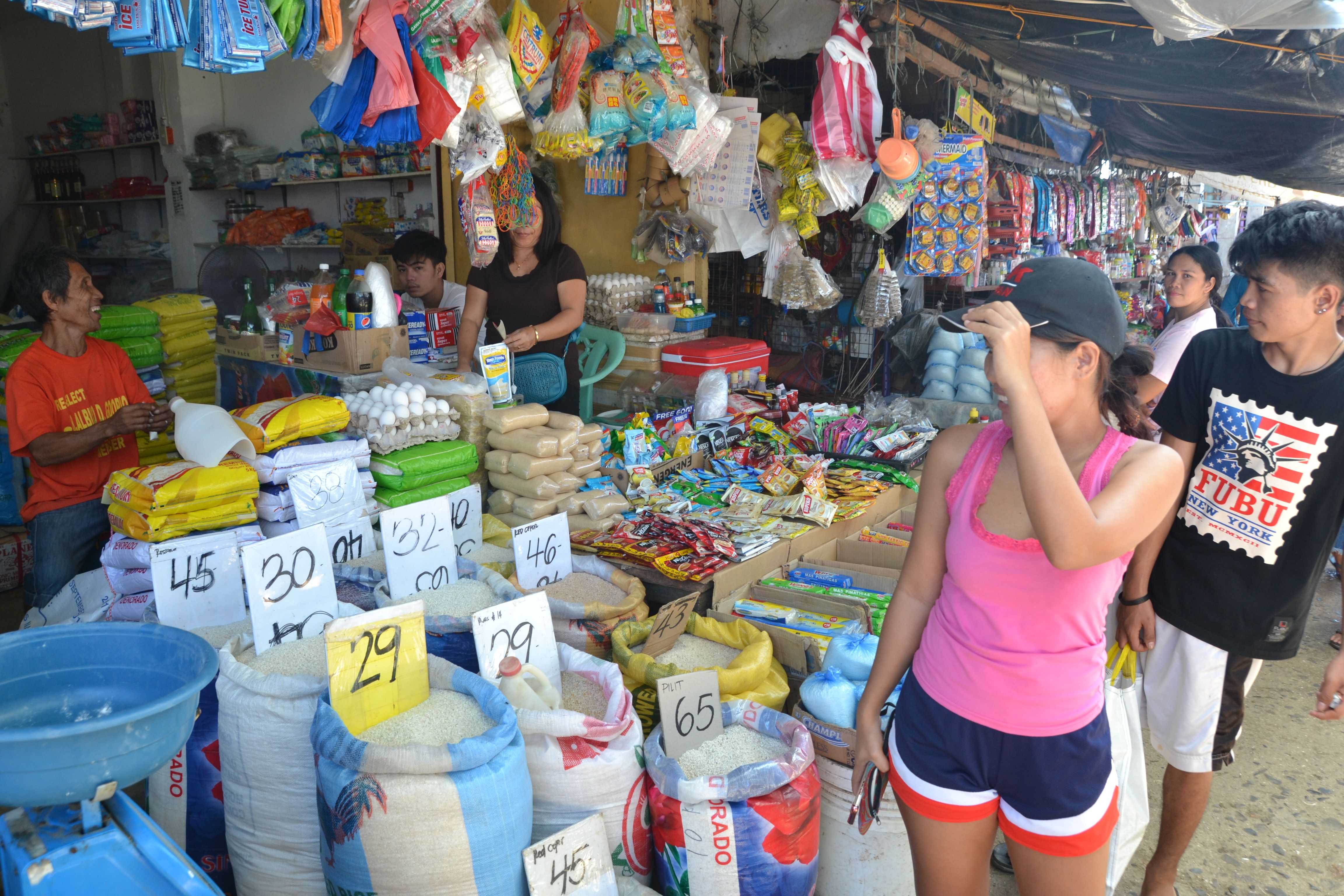 A local market in the Philippines, Streetfood & Seafood! #Foodtrip ...