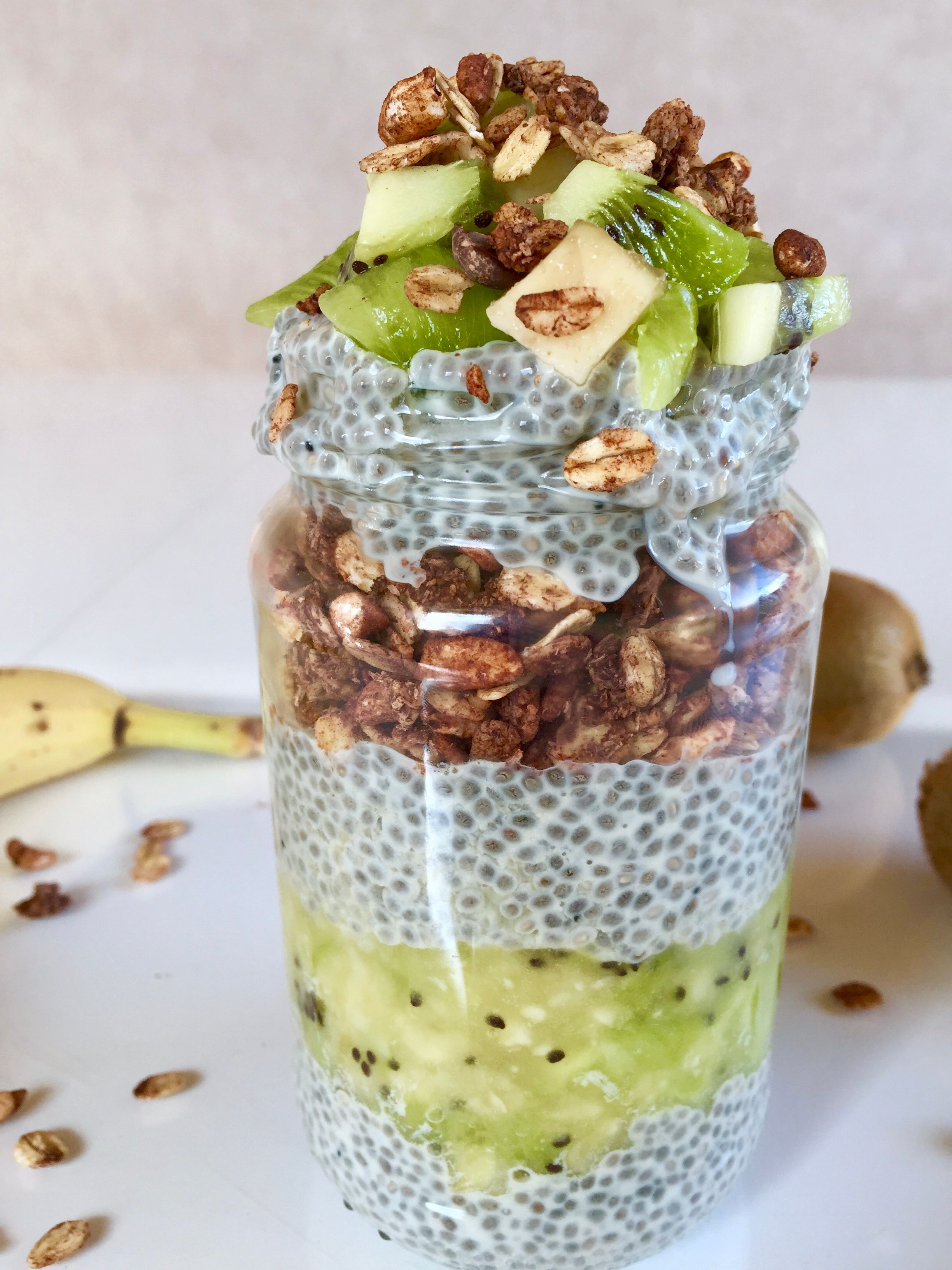 Chia Parfaits with Banana, Kiwi and Granola 🍌🥝🍫 || Step by Step Recipe ...