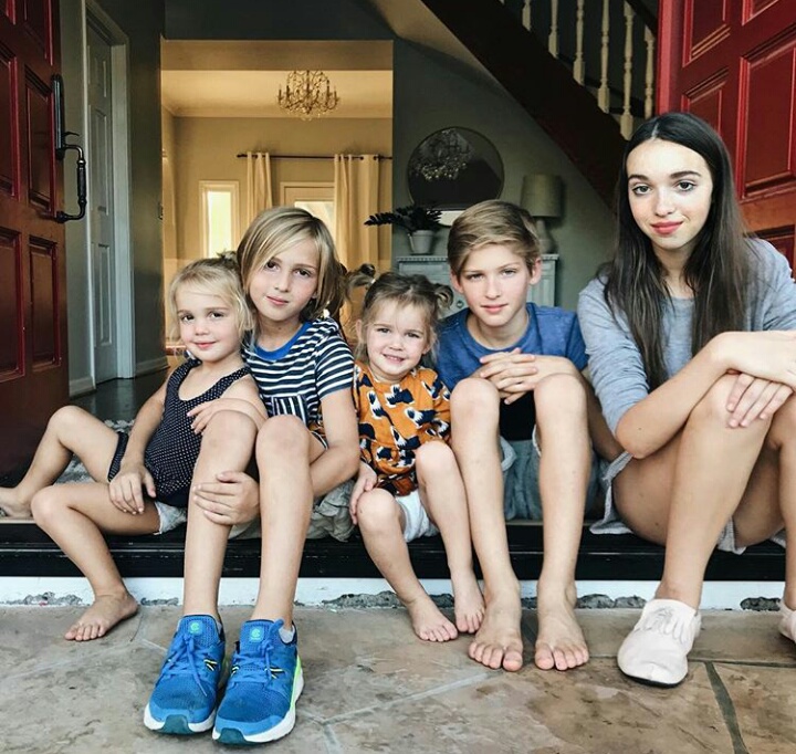 Emma Mila's Instagram, Twitter & Facebook on IDCrawl